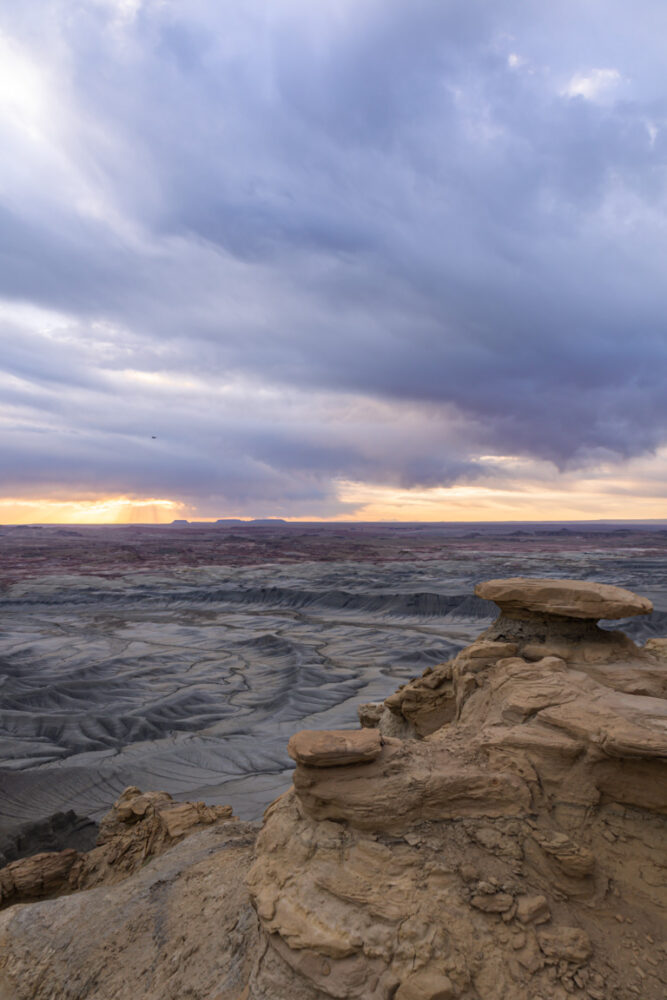 DISCOVER MOONSCAPE OVERLOOK UTAH: INSIDER TRAVEL TIPS - I AM CASEY LEE